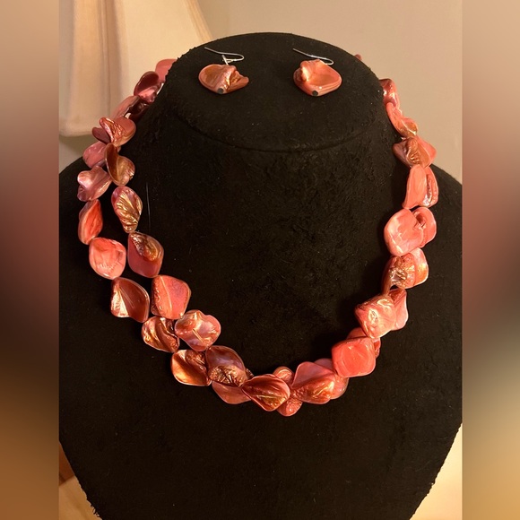 Jewelry | Vintage Salmon Pink Shell Double Strand Beaded Necklace ...